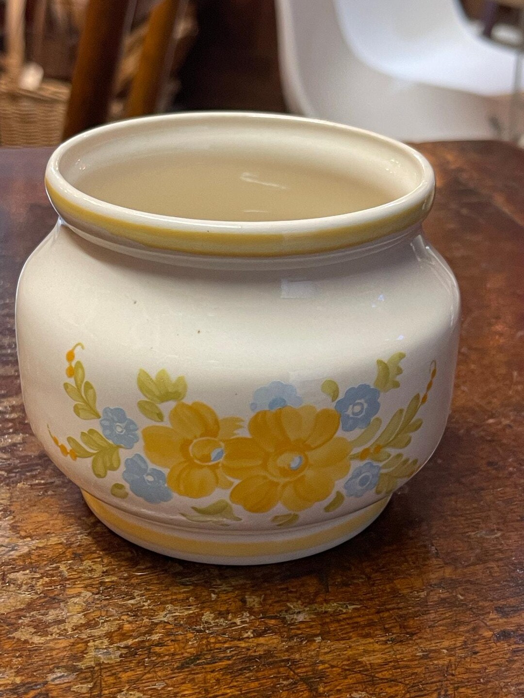 Vintage 1981 FTDA Cottagecore Ceramic Hand Painted Floral Planter Pot ...