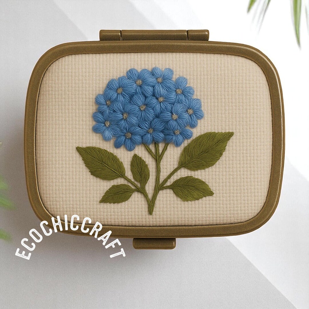 Hydrangea Jewelry Box Wedding Gift for Her - Hand Embroidered Floral ...