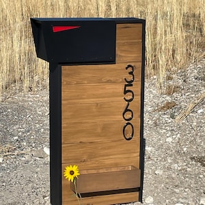 Handmade Midcentury Modern Cedar Post With Mailbox & Solar Lights - Etsy