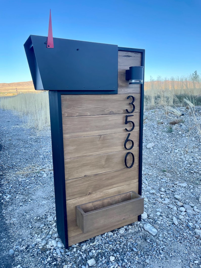 Handmade Midcentury Modern Cedar Post With Mailbox & Solar Lights - Etsy