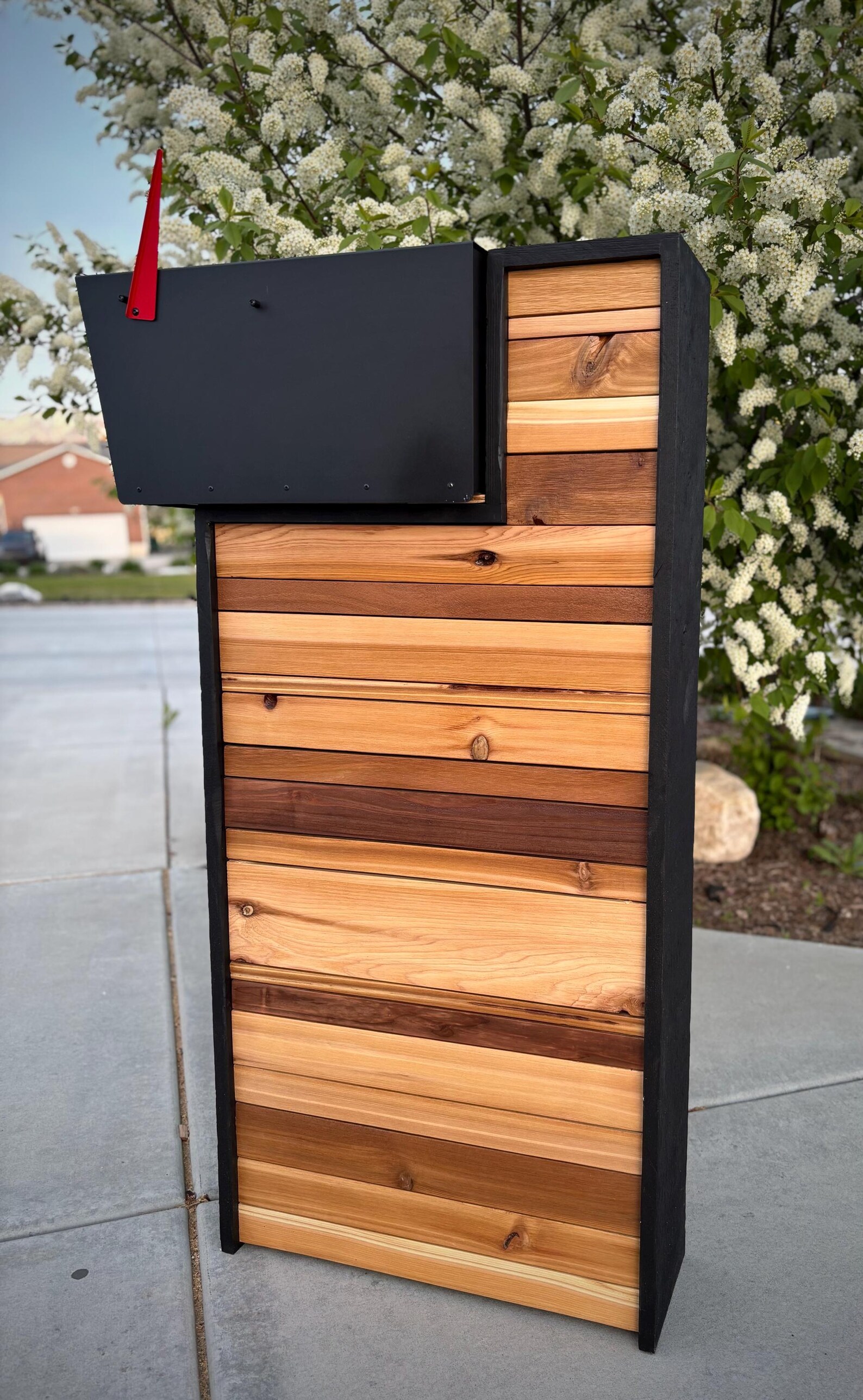 Cedar Mailbox Post; Custom Mailbox; Mid-century Modern, Modern Mailbox ...