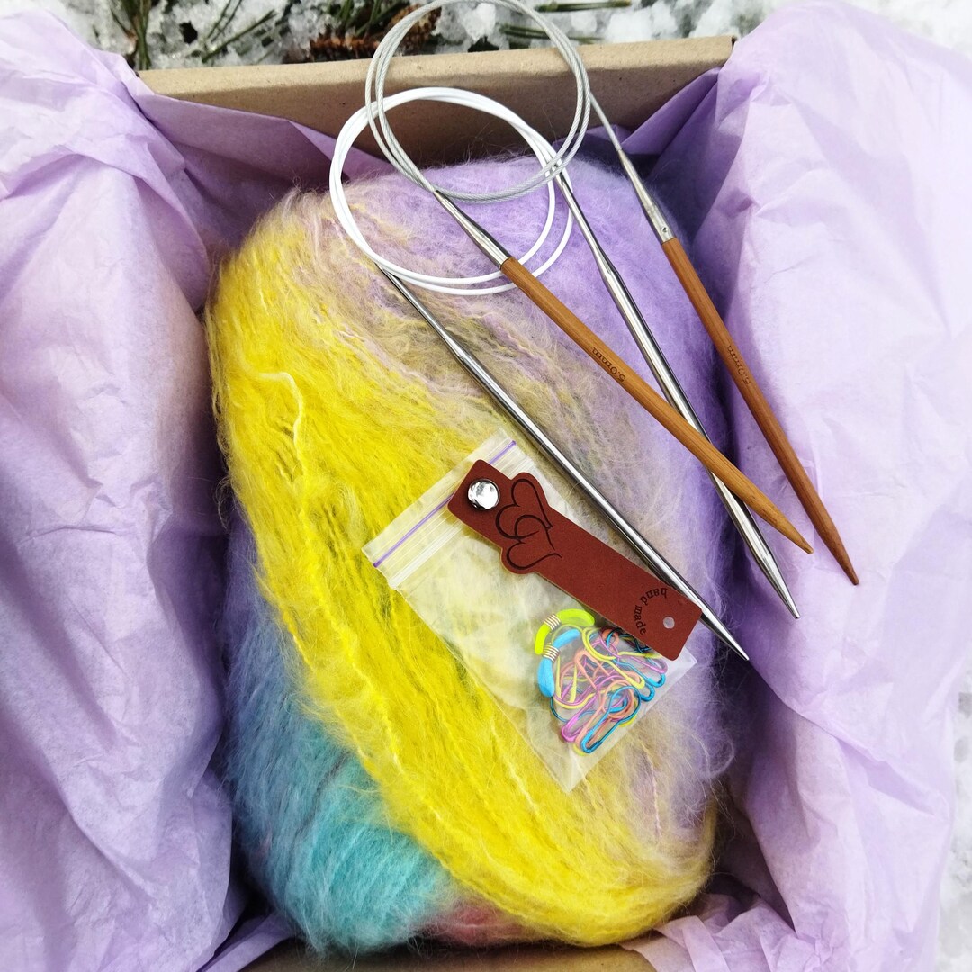 Beginner Scarf Knitting Kit: Yarn, Needles, Stitch Markers (PDF Pattern ...