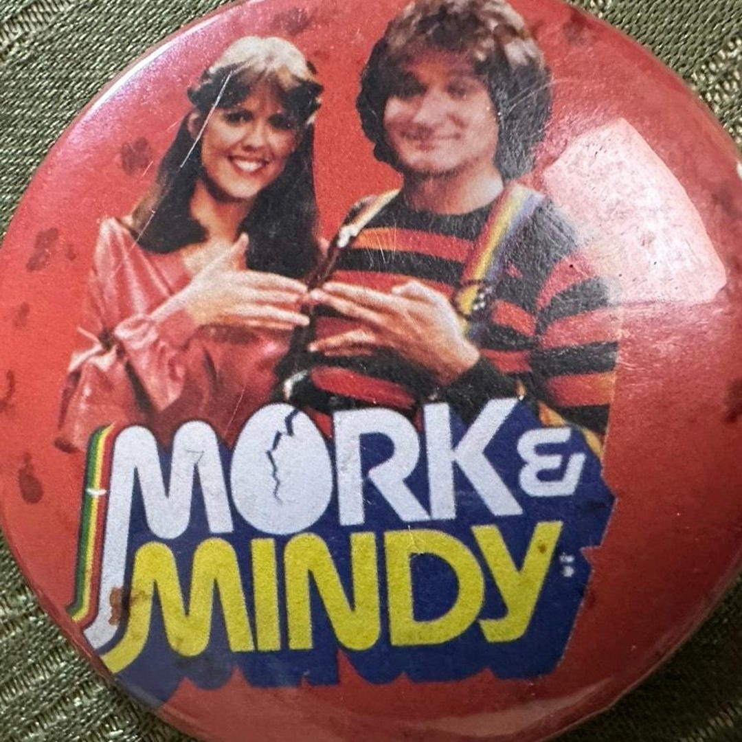Vintage Mork & Mindy Round Magnet Robinson Williams Pam Dawber Alien ...
