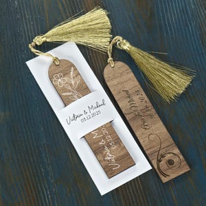 Custom Wooden Bookmarks Set for Weddings - Guest Wedding Ornaments ...