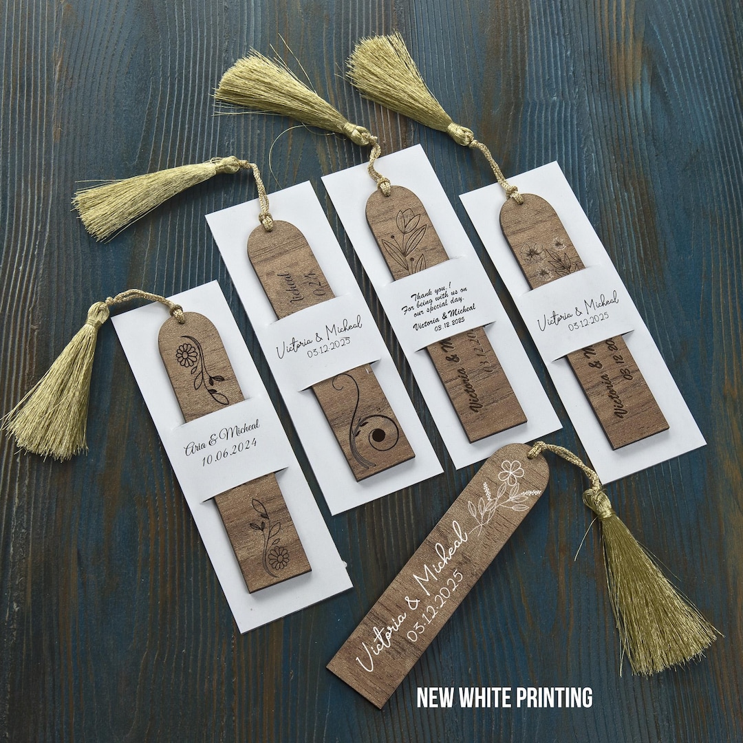 Custom Wooden Bookmarks Set for Weddings - Guest Wedding Ornaments ...