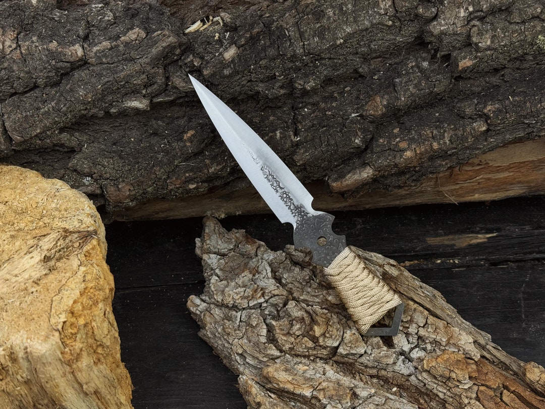 Hand-forged Throwing Knife. Dagger Knife. Steel 52100. Ergonomic Handle ...