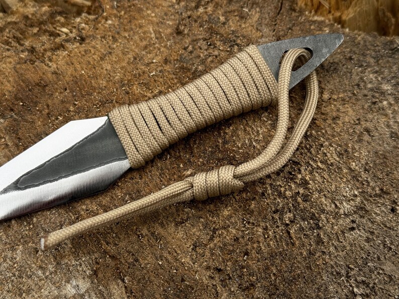 Throwing Knife With Cover. Ninja Kunai Knife. Paracord Wrapped Handle ...