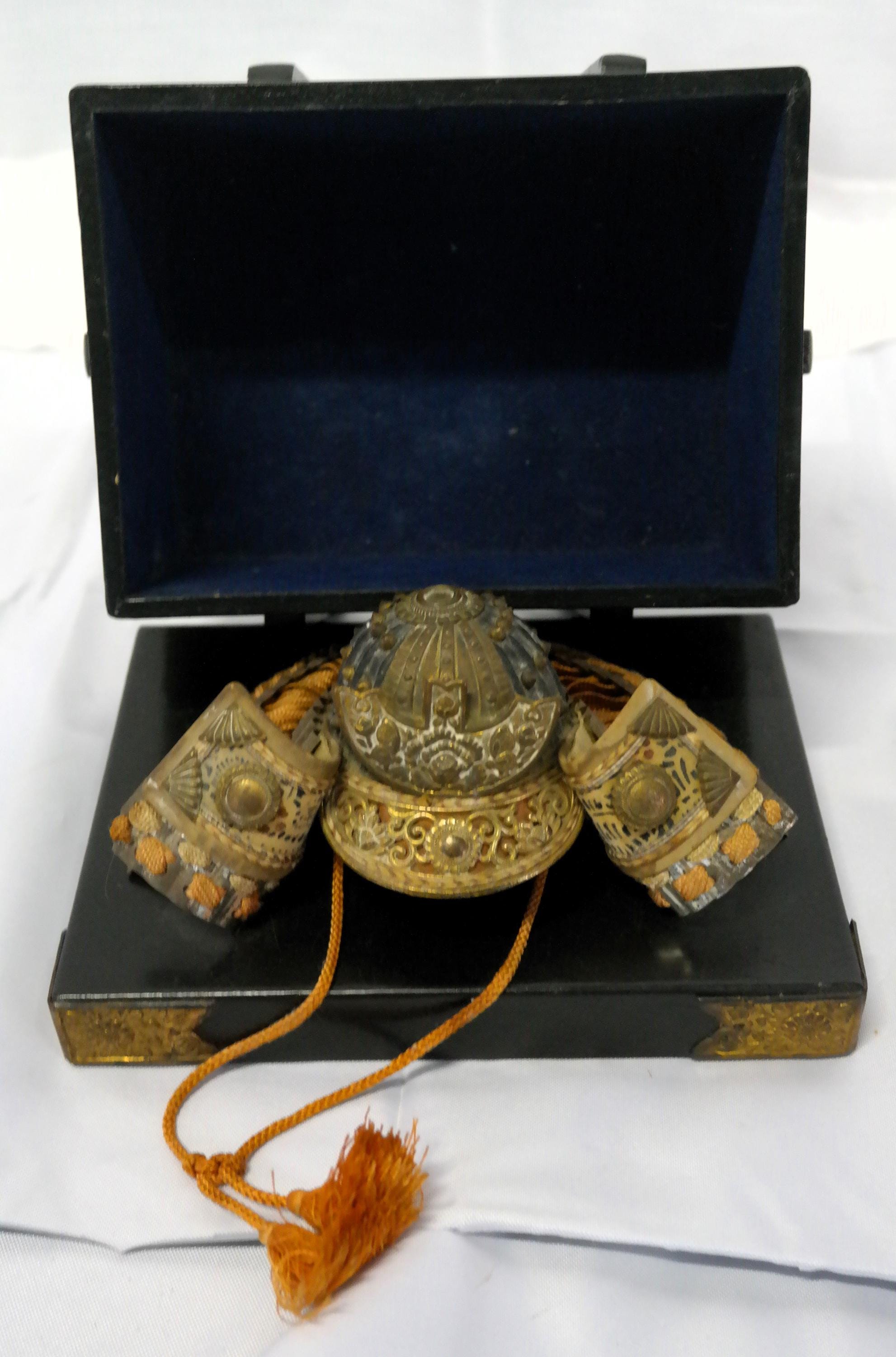 Intriguing Wooden Kabuto Helmet and Display Box - Etsy