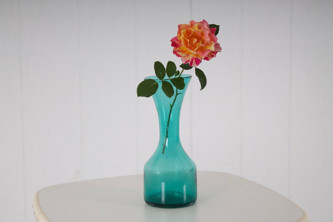 Vintage BLENKO Surf Green Tapered Hourglass Organic Art Glass Vase ...