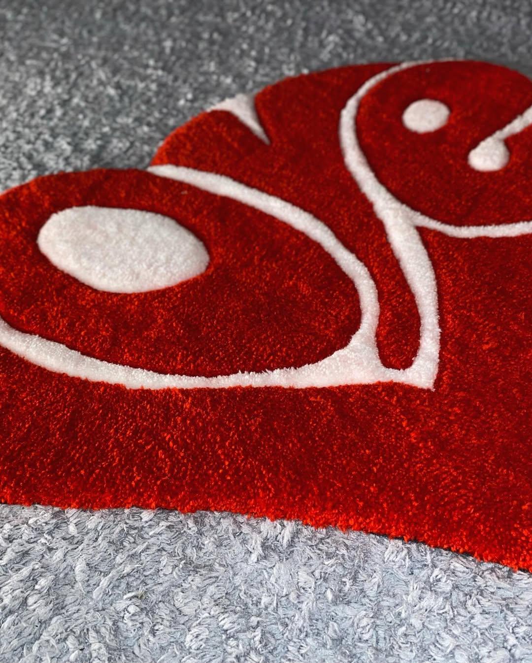 Heart-shaped LOVE Rug, Valentine's Day Gift, Romantic Floor Mat, Cozy ...