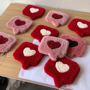 Heart-shaped LOVE Rug, Valentine's Day Gift, Romantic Floor Mat, Cozy ...