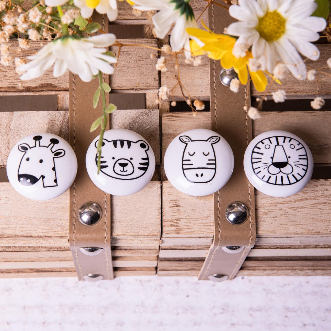 4 X Safari Jungle Black & White Ceramic Baby Giraffe Nursery Animal ...