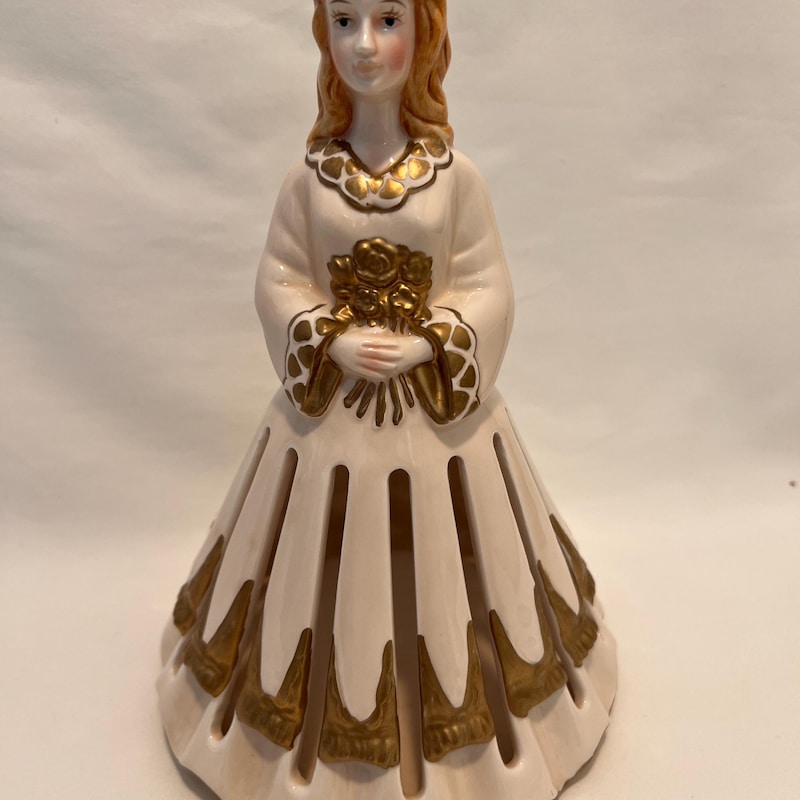 Lady Ceramic Sculpture - Etsy