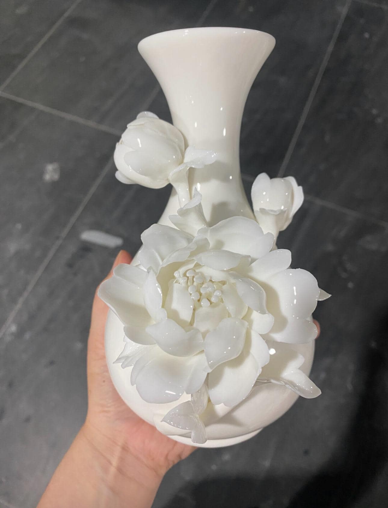 Elegant White Ceramic Flower Vase With 3D Floral Design Handcrafted ...