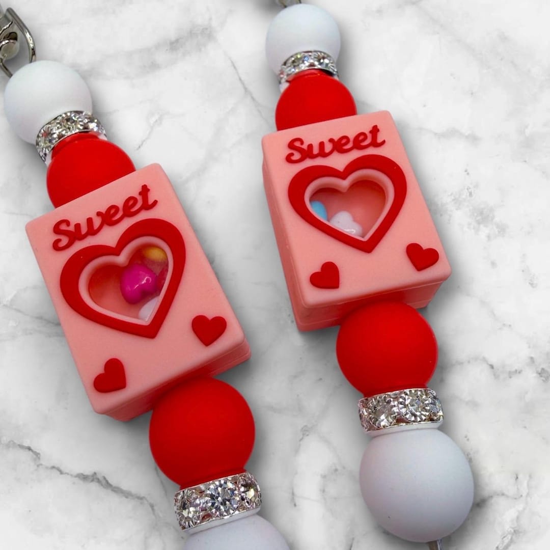 Candy Heart Box Silicone Beaded Kindle Strap | Valentine’s Day Kindle ...