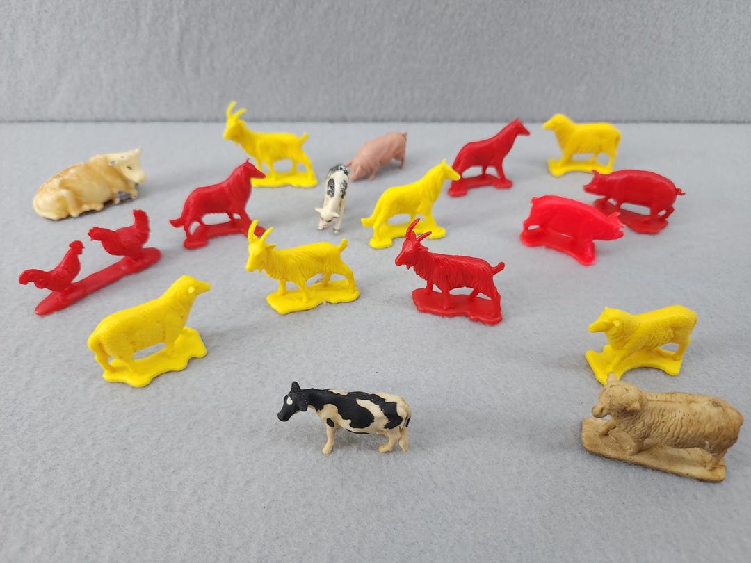 Vintage Plastic Farm Animals Toy Set – Assorted Colors - Etsy