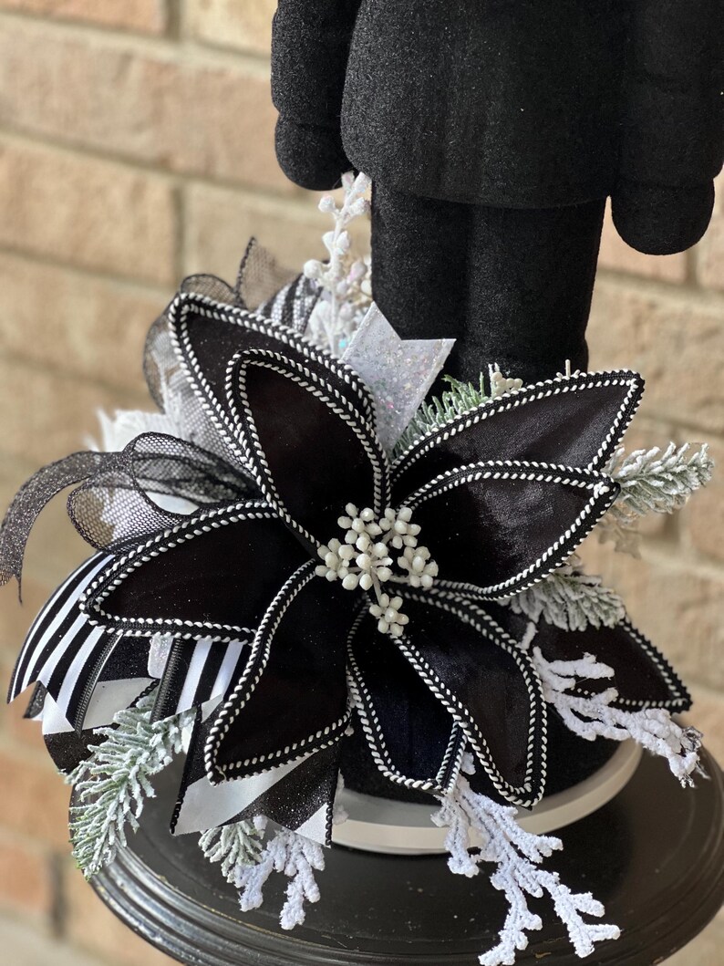 Black and White Nutcracker Arrangement, Nutcracker Christmas ...