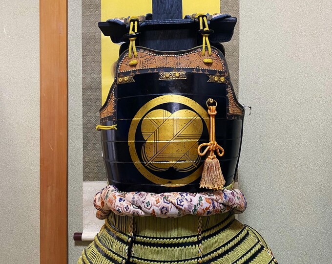 A real full-size suit of armor. Can be worn. Includes stand. Edo period ...