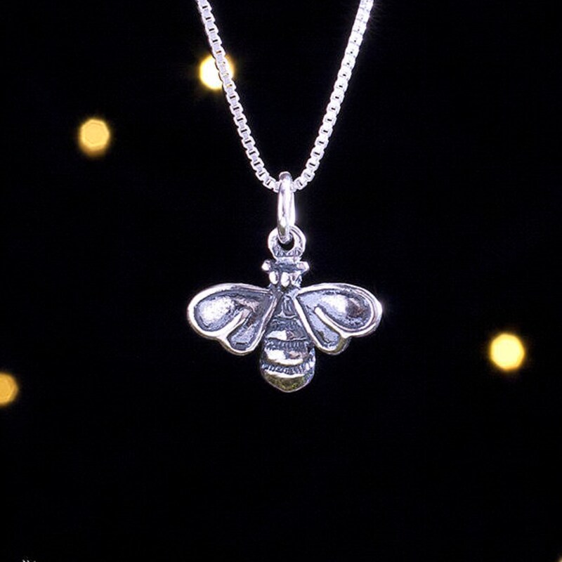 Bee Charm Necklace - Etsy