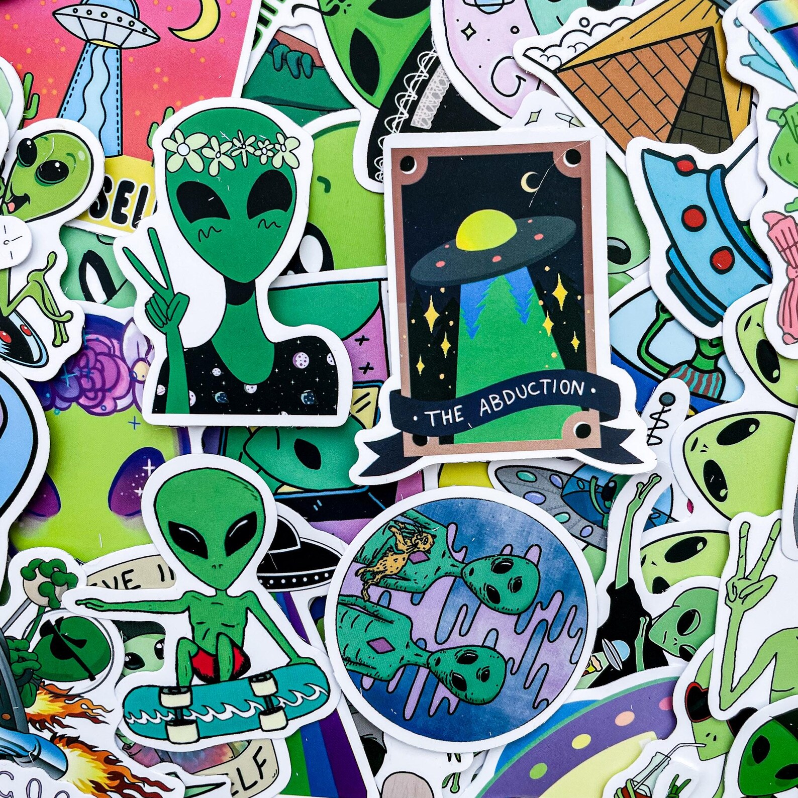 50pcs UFO Stickers, Alien Stickers, Space Stickers, Funny Cartoon ...