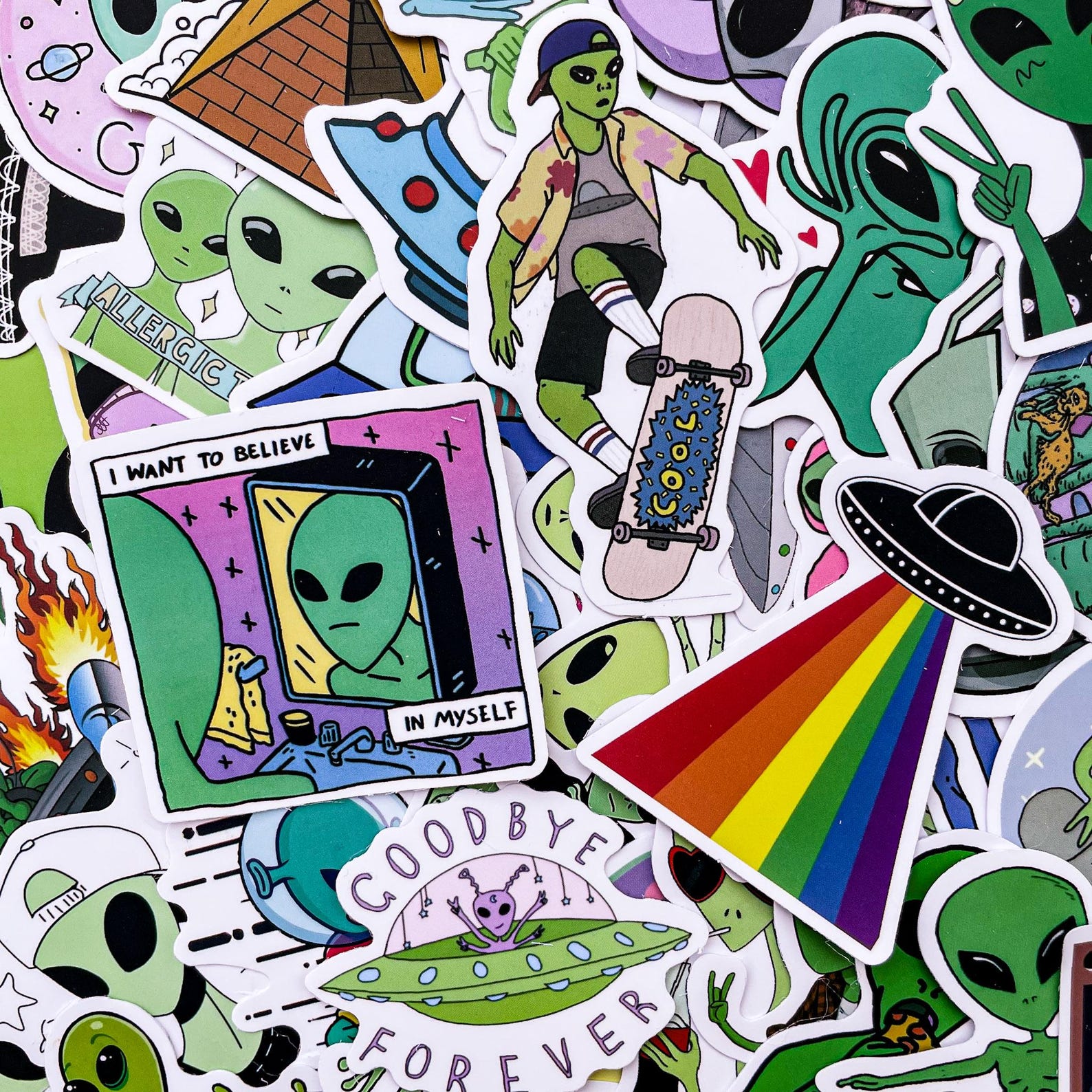 50pcs UFO Stickers, Alien Stickers, Space Stickers, Funny Cartoon ...