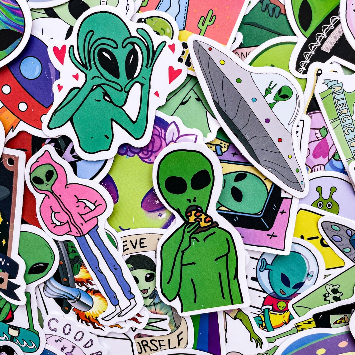50pcs UFO Stickers, Alien Stickers, Space Stickers, Funny Cartoon ...