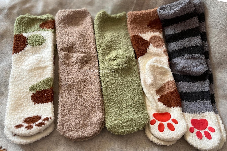 5 Types of Cozy Cat Paw Fuzzy Socks - Animal Print Fluffy Floor Socks ...