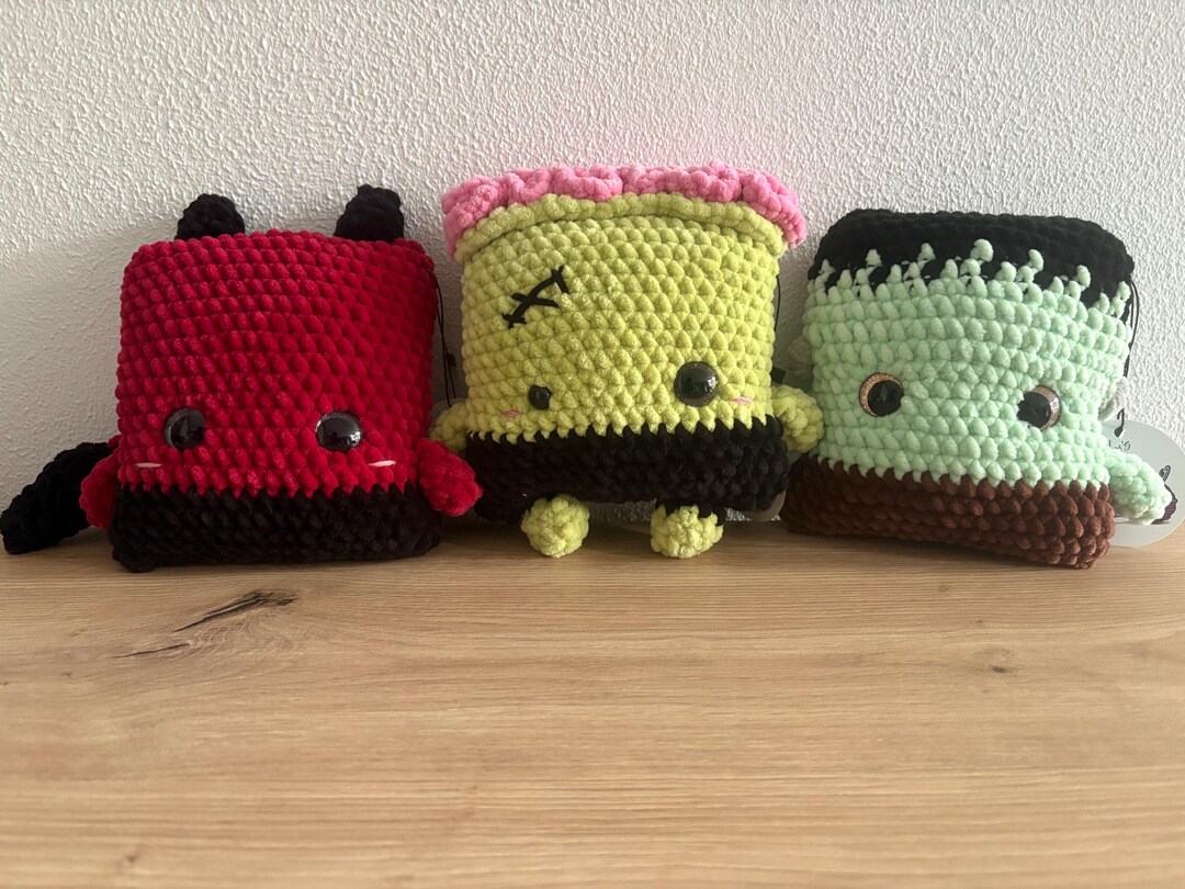 Handmade Pocket Monsters – Fantasy Decorative Figures in Sizes M & L - Etsy