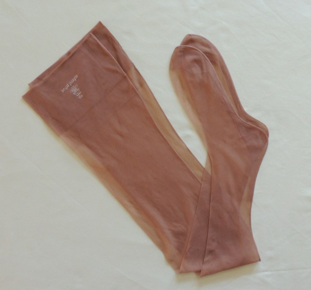 Vintage Seamed Nylon Stockings Cuban Heel Seamed Keyhole Welt Royal ...