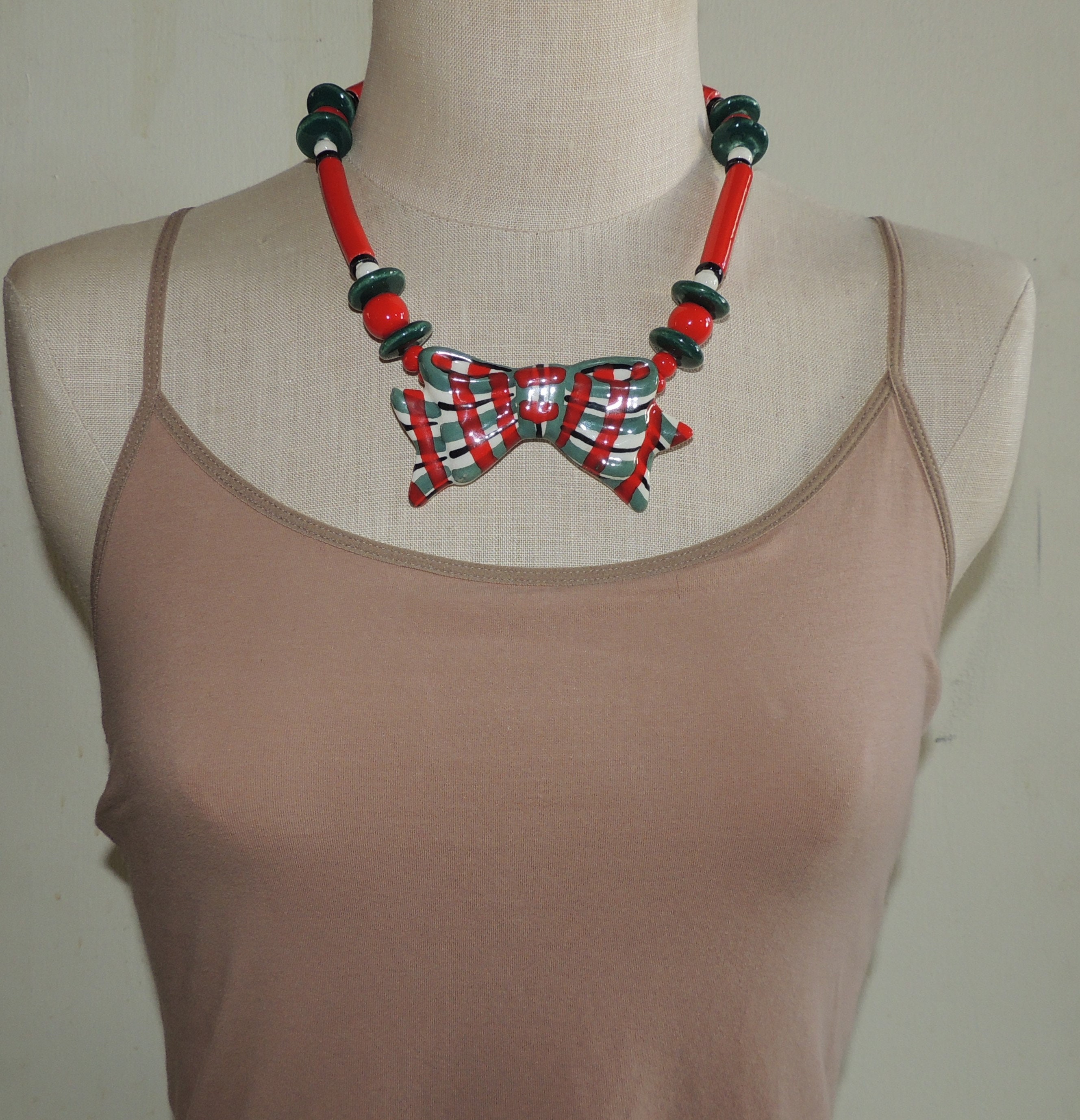 90S Ruby Z Candace Loheed Chunky Bow Ceramic Necklace 90S Ruby Z Candace Loheed Chunky Bow Ceramic Necklace