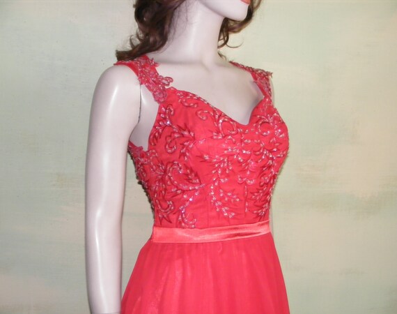 S / 3 Dramatic Red Prom Dress Formal Gown Beaded and … - Gem