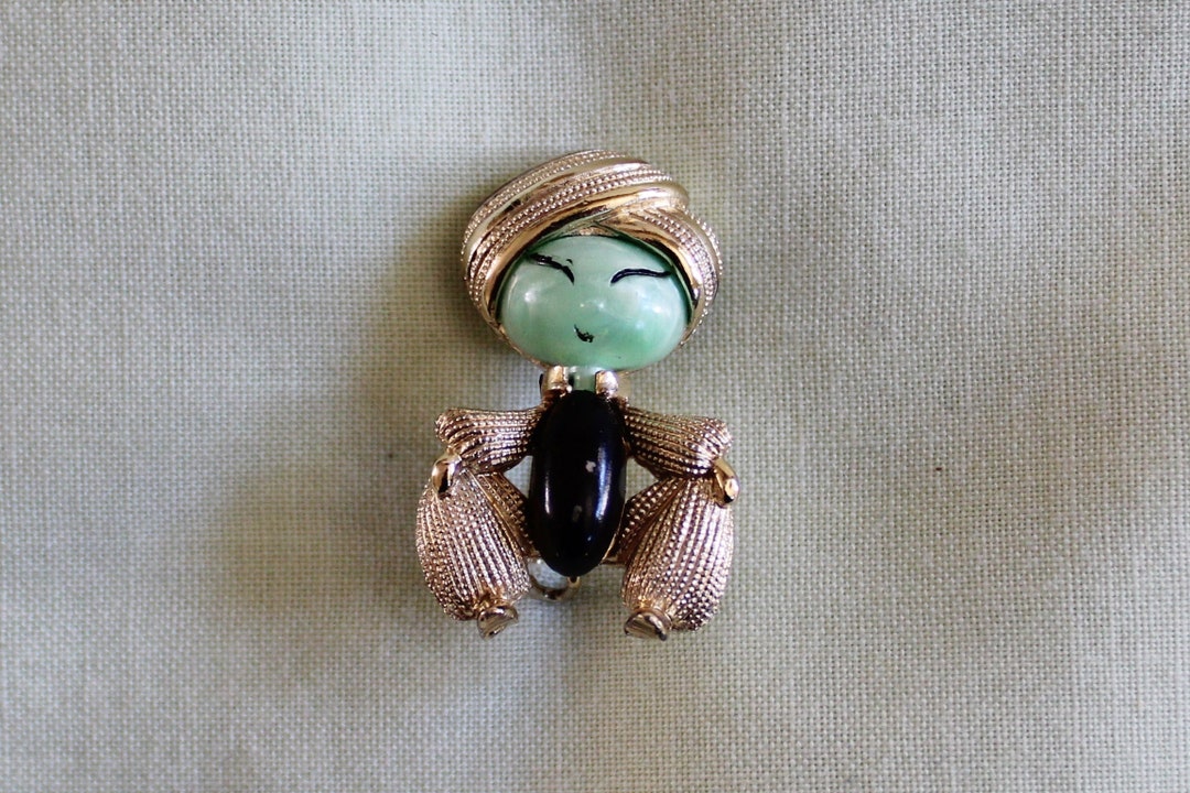 Genie Scatter Pin Tiny Gold Tone Genie Stocking Stuffer VFG - Etsy