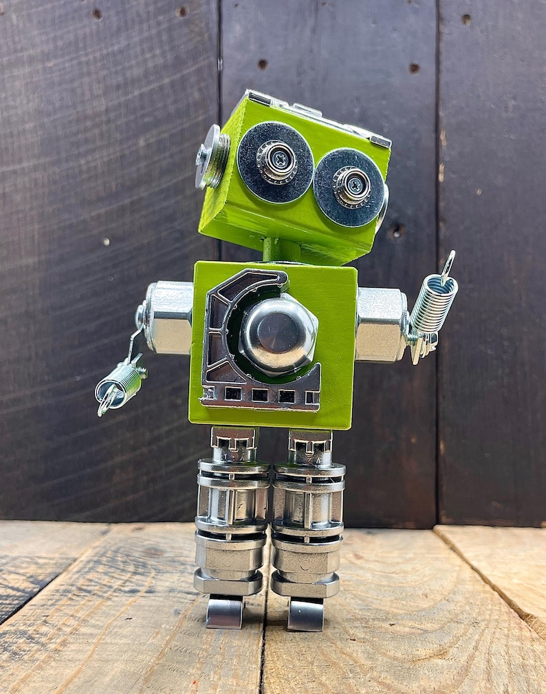 Phineas | Retro Robot | Asimov Robot | Retro Future Robot | Upcycled ...