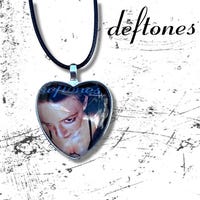 Radiohead Thom Yorke Meme Necklace - Etsy UK