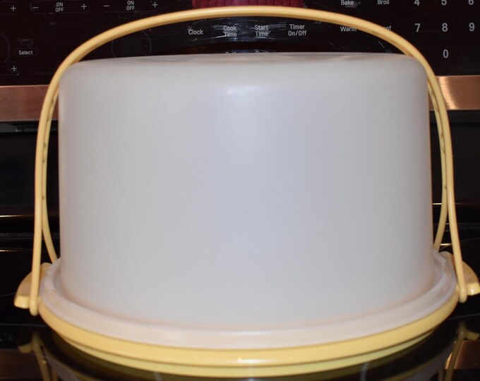 Vintage Harvest Gold Round Tupperware Cake Carrier FREE SHIPPING - Etsy