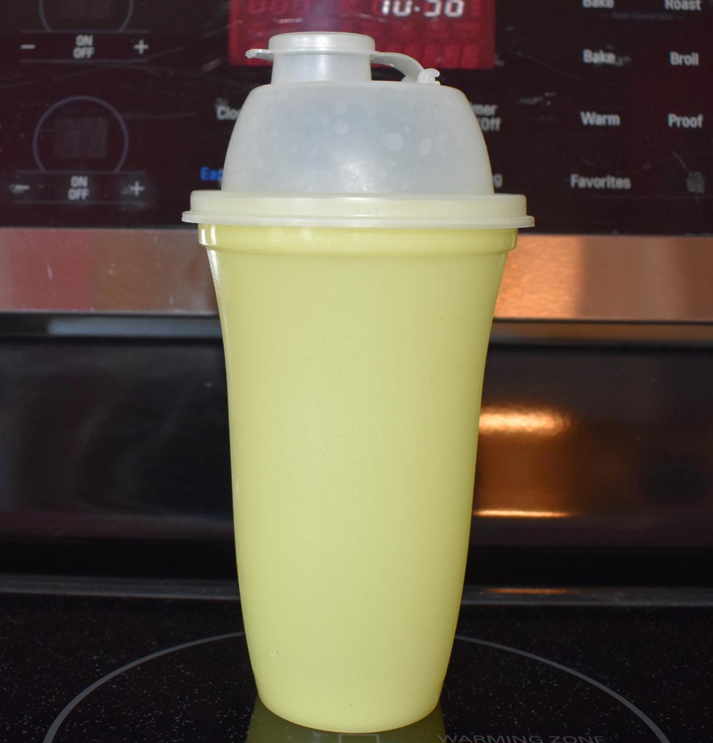 Vintage Yellow Tupperware Shaker 844-4 With Insert 846-2 & Lid 564-7 ...