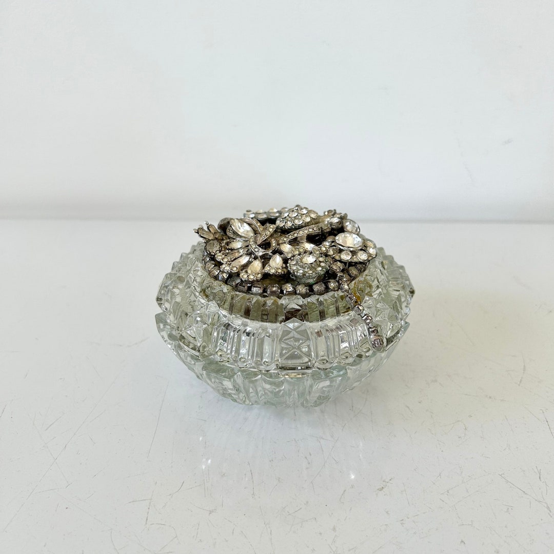Vintage Art Deco Glass Powder Jar Topped With Vintage Rhinestones - Etsy