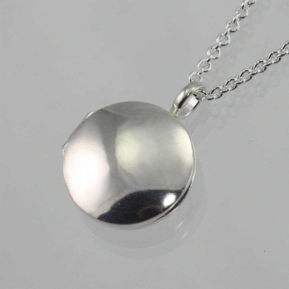 Locket-Small 18 in. sterling silver | Etsy