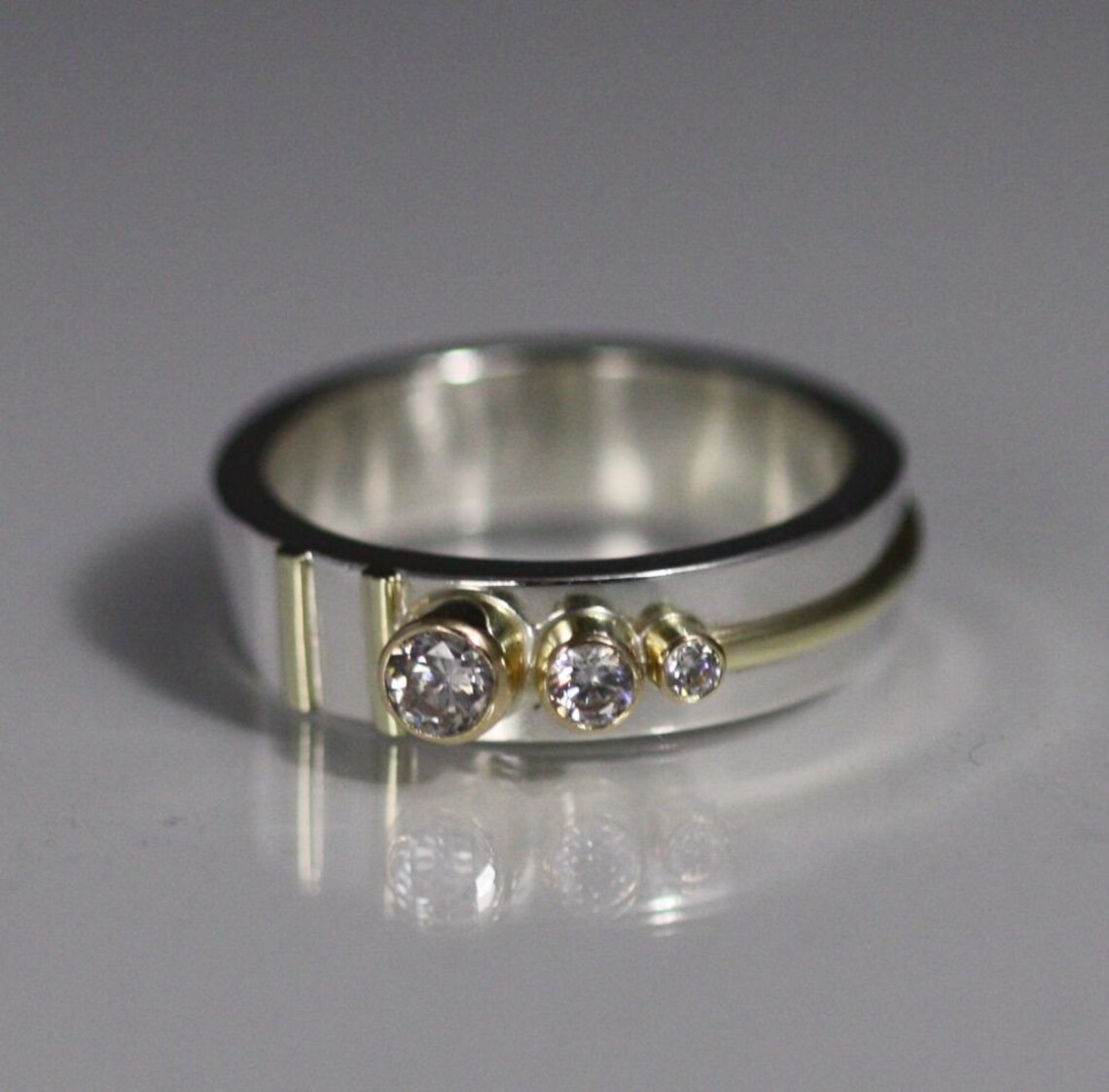 3 Stone Sequence Ring 14K (emerald) Made to Order - Etsy