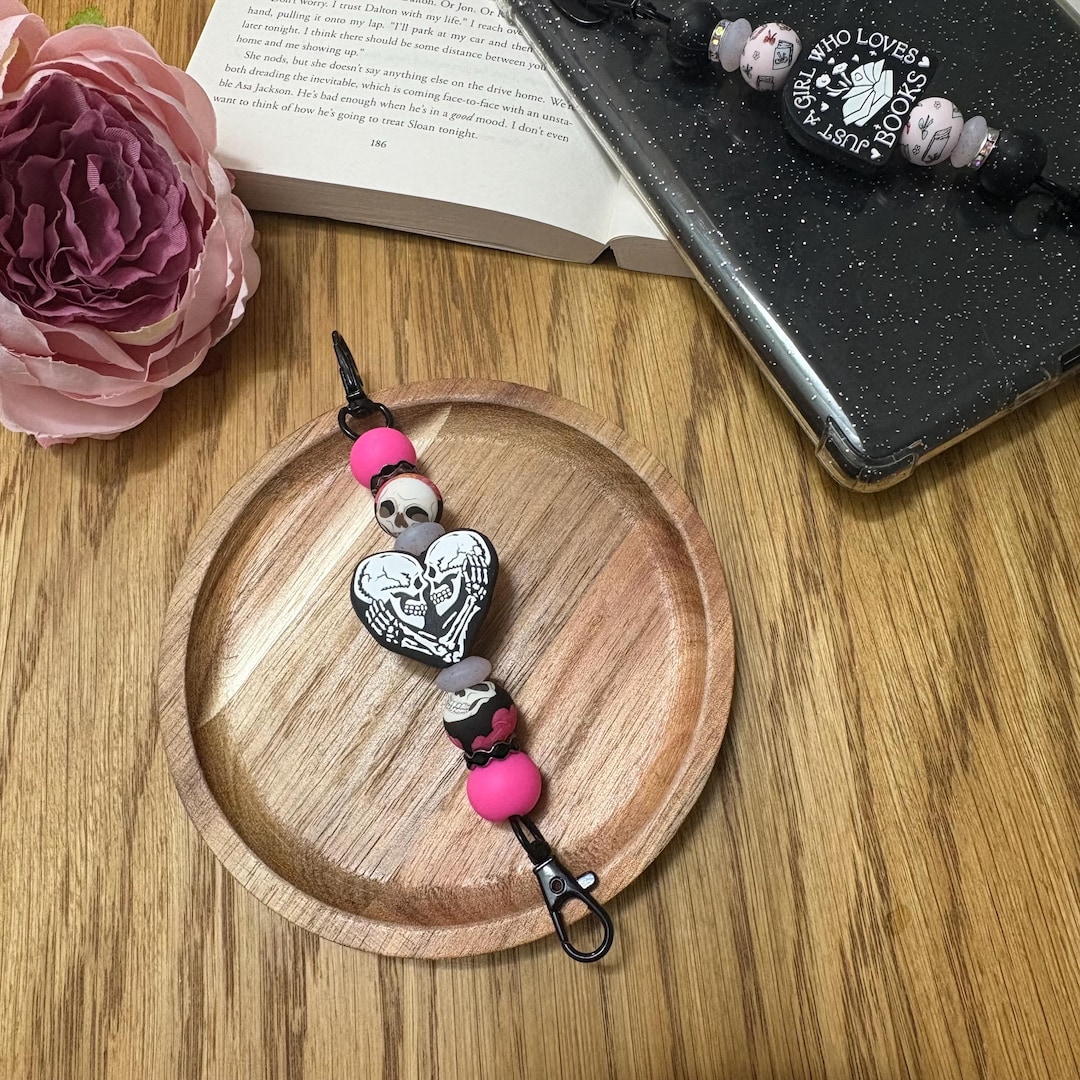 Skeleton Heart Beaded Kindle Strap: E-reader Grip Accessory - Etsy