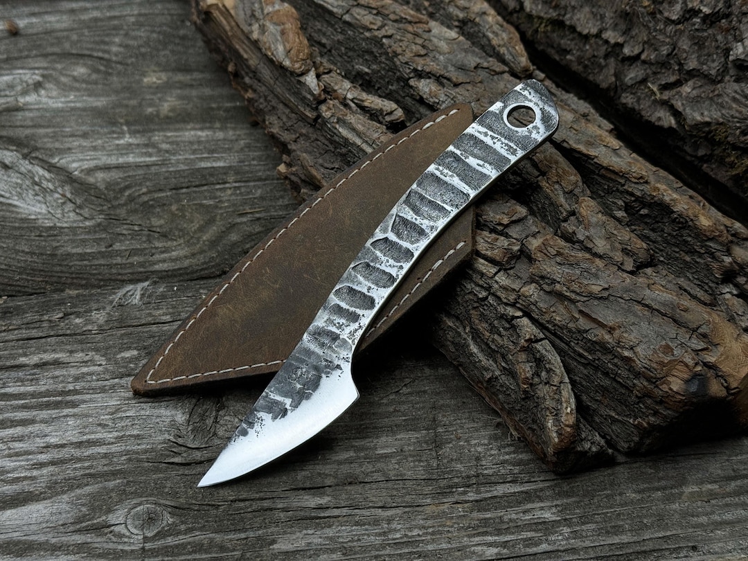 Kiridashi a Compact and Razor-sharp Rounded Blade. Japanese Style Knife ...