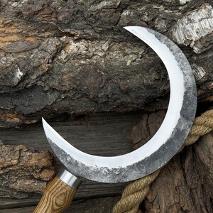 Crescent Moon Sickle for Gardening. Sharp Carbon Steel Blade, Ergonomic ...