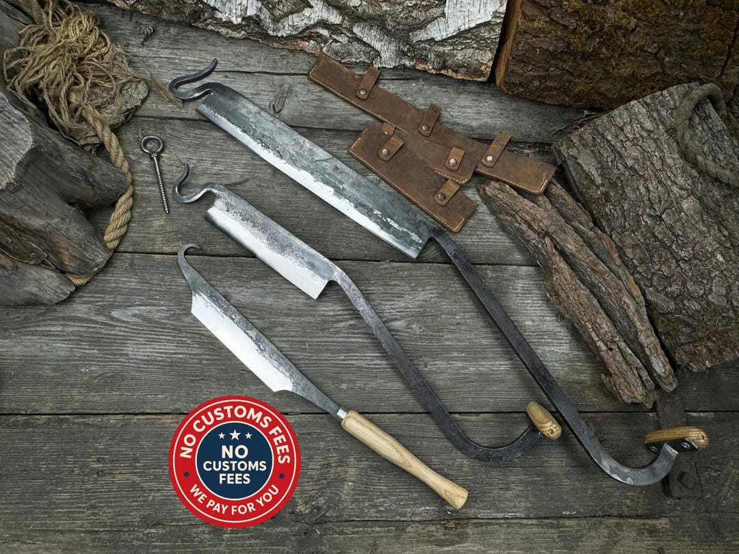 Lagermesser (Cloggers Knives). Die scharfe Klinge wird durch eine ...
