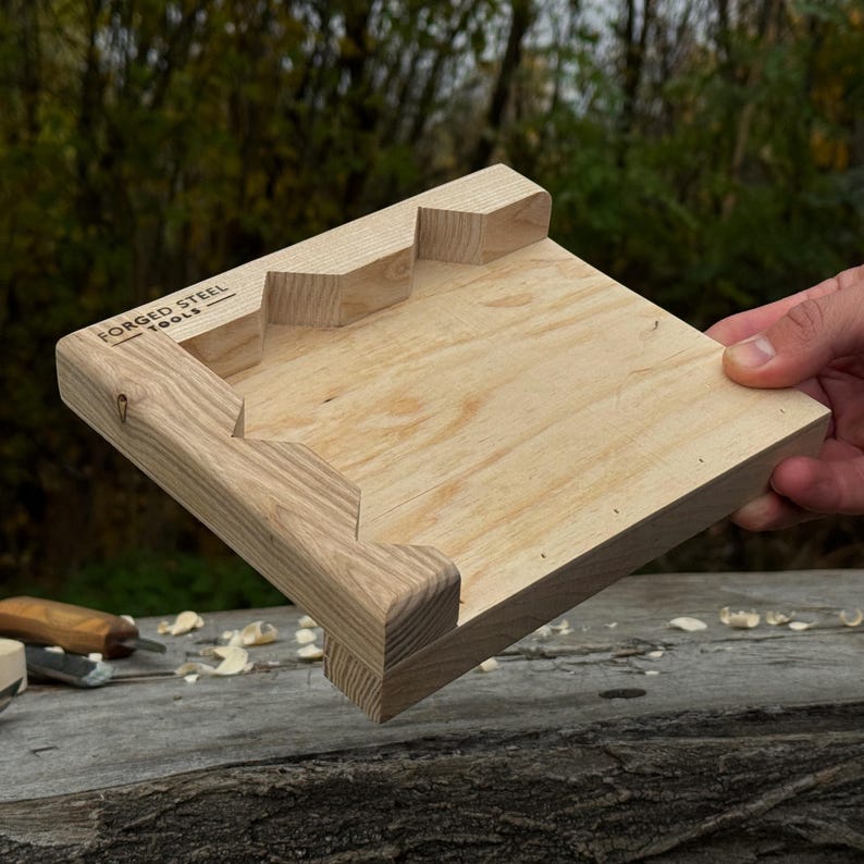 bench-hook-for-wood-carving-and-chiseling-wooden-work-support-for