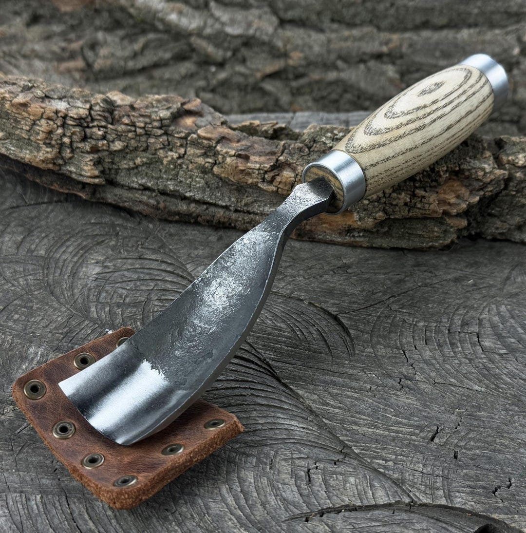Hand-forged Bent Gouge – Sharp Carbon Steel Blade, Ergonomic Ash Handle ...