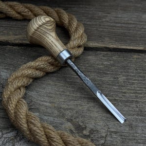 Small Wood Carving Gouge With Palm Handle. Sharp Carbon Steel Blade ...