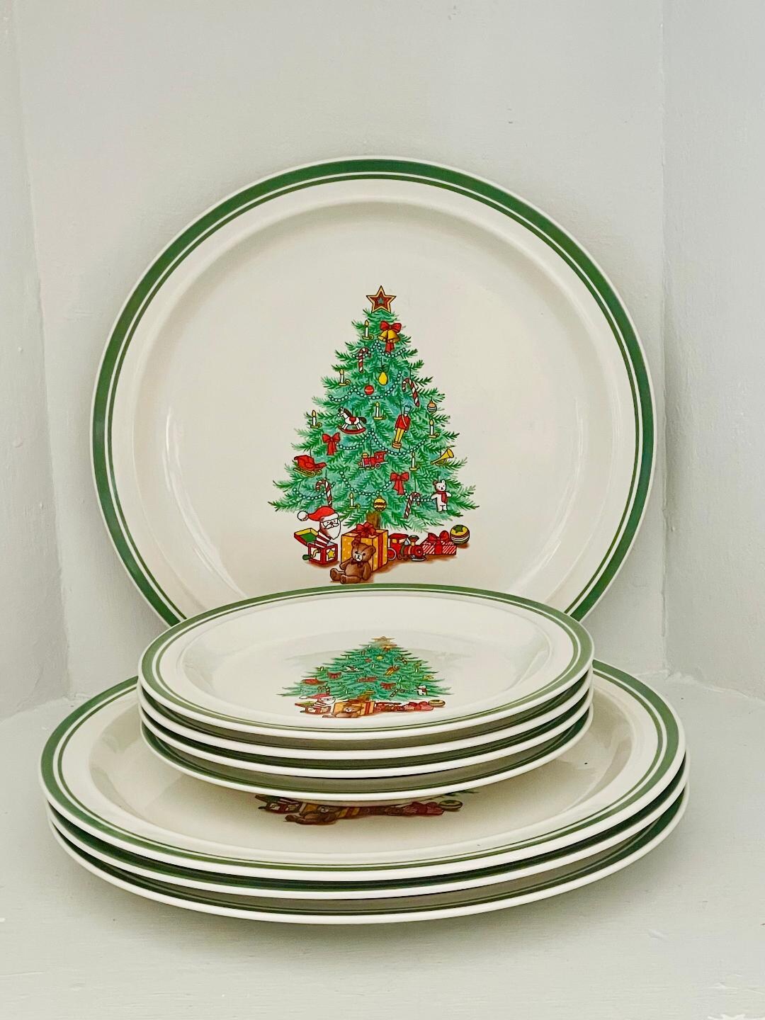Vintage "holiday Magic Anchor" Dinnerware, Christmas Tree Design Plates ...