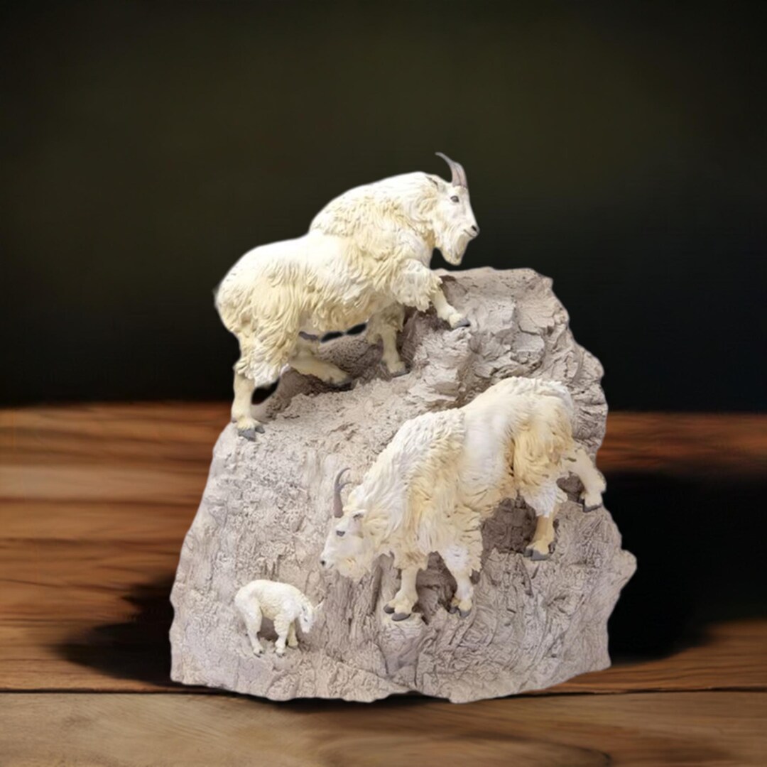 Rocky Mountain Goats With Kids Figurine, Ready to Paint, 1/24 Scale ...