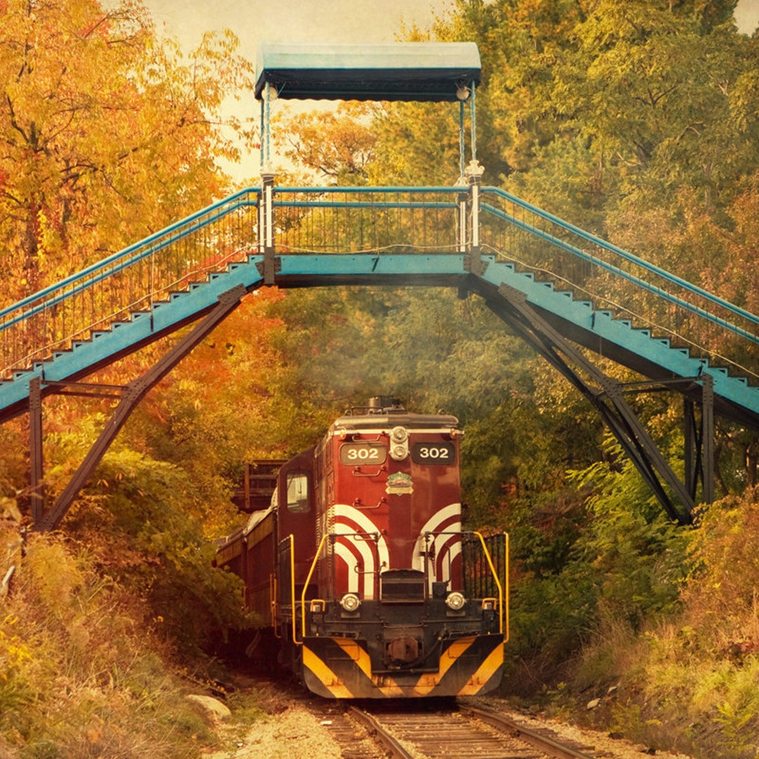 Train Photo - Lake Winnipesaukee New Hampshire Railroad Train in Autumn ...
