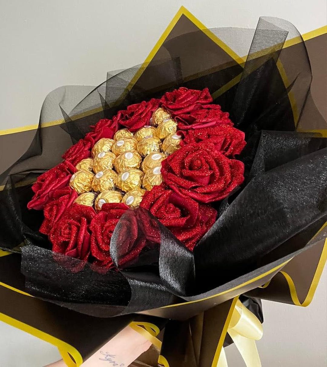 Red and Black Ferrero Rocher Chocolate Glitter Rose Flower Bouquet Gift ...